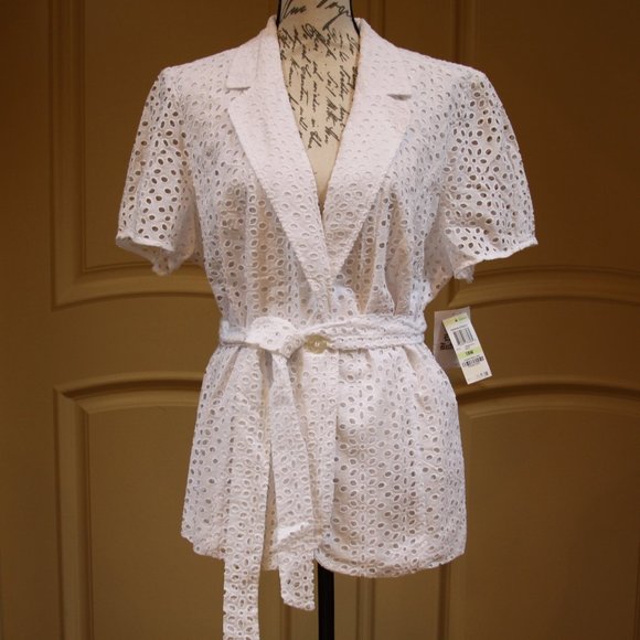 JM Collection | Tops | White Fancy Top | Poshmark